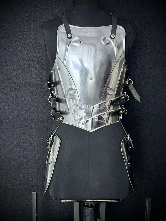 Medieval Knight Full Plate Armor Set – Engraved Steel Cuirass & Pauldr ...